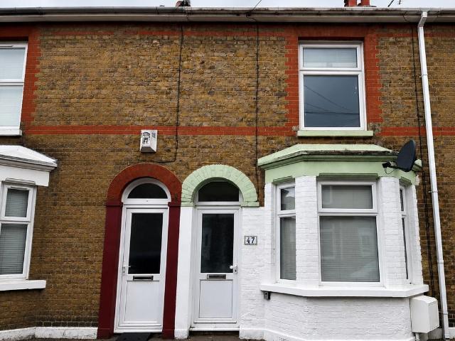 2 bedroom terraced house to rent
