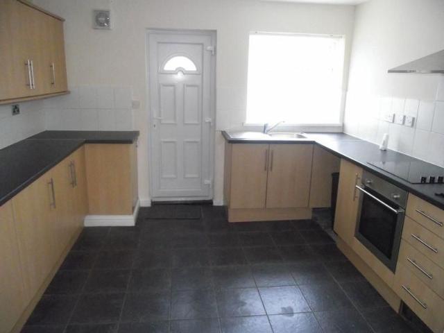 2 bedroom terraced house to rent
