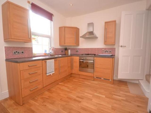 2 bedroom terraced house to rent
