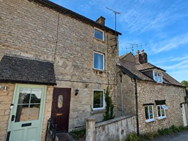 2 Bedroom Terraced House To Rent In The Green, Bladon, OX20