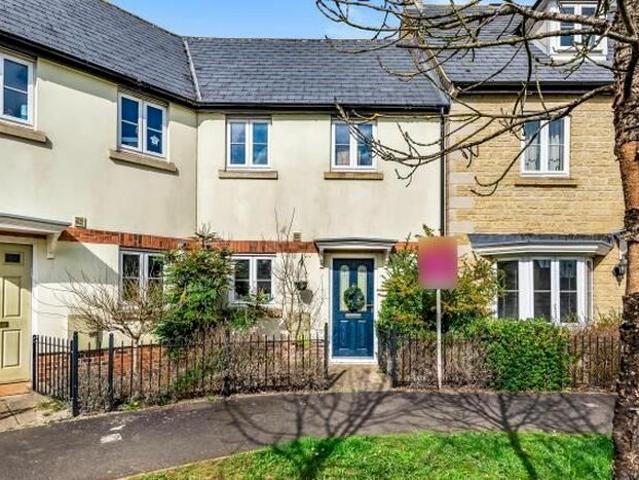 2 Bedroom Terraced House To Rent In The Lawns, Carterton, OX18