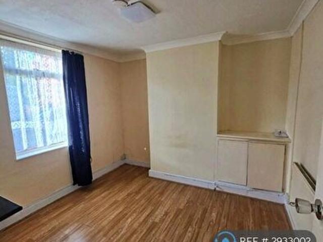 2 Bedroom Terraced House To Rent In Winstanley Road, Wellingborough, NN8