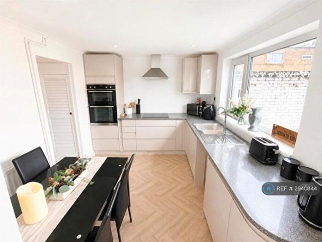 2 Bedroom Terraced House To Rent In Wilby Close, Corby, NN17