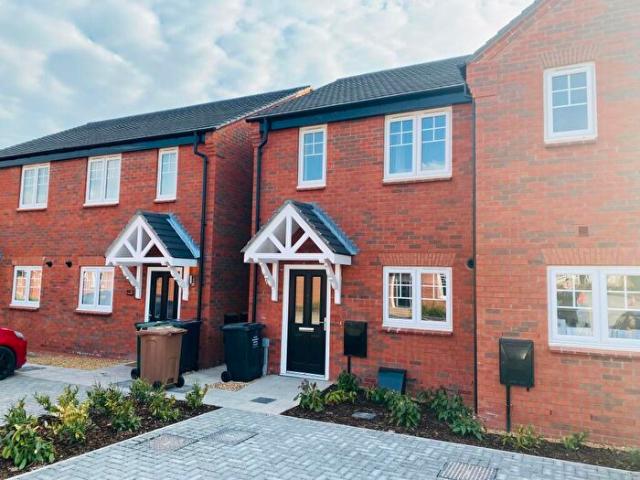2 Bedroom Terraced House To Rent In Astley Gardens, Hilton, Derby, DE65
