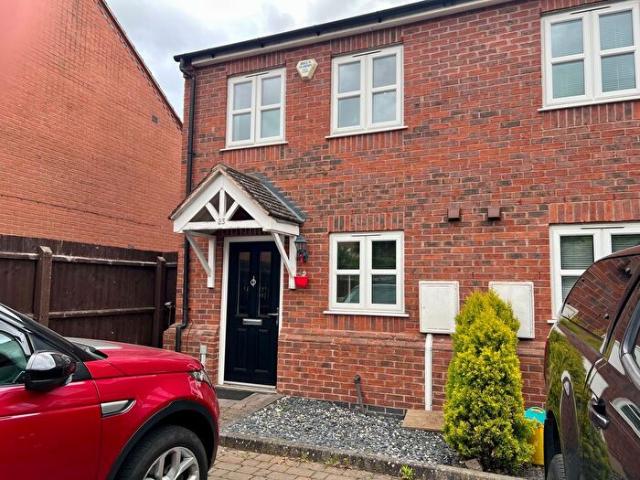 2 Bedroom Terraced House To Rent In Chapel Street, Leicester, LE2
