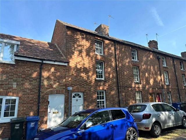 2 Bedroom Terraced House To Rent In Church Lane, Bicester, OX26