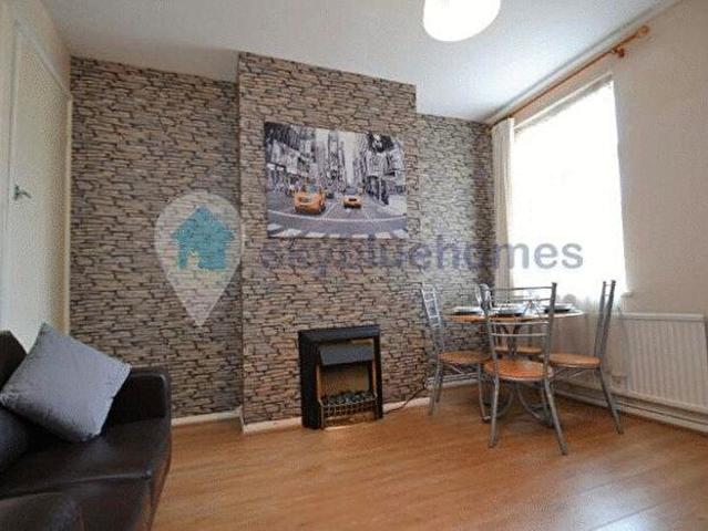 2 Bedroom Terraced House To Rent In Churchill Street, Leicester, LE2