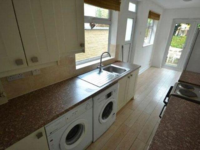 2 Bedroom Terraced House To Rent In Francis Street, Leicester, LE2