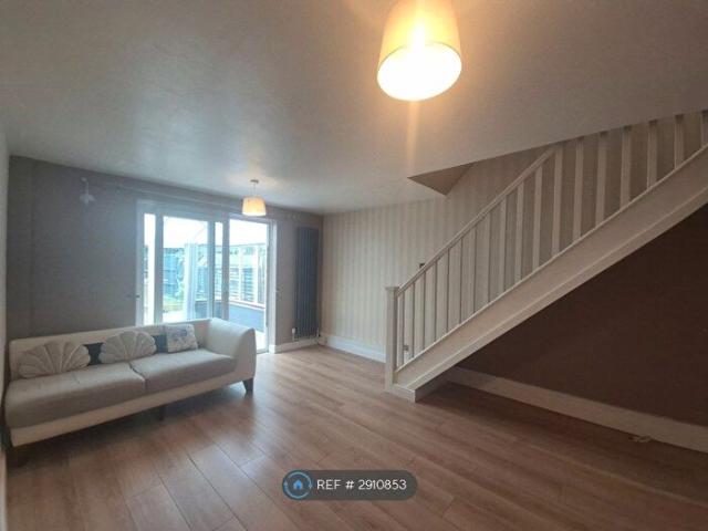 2 Bedroom Terraced House To Rent In Gorse Lane, Leicester, LE7