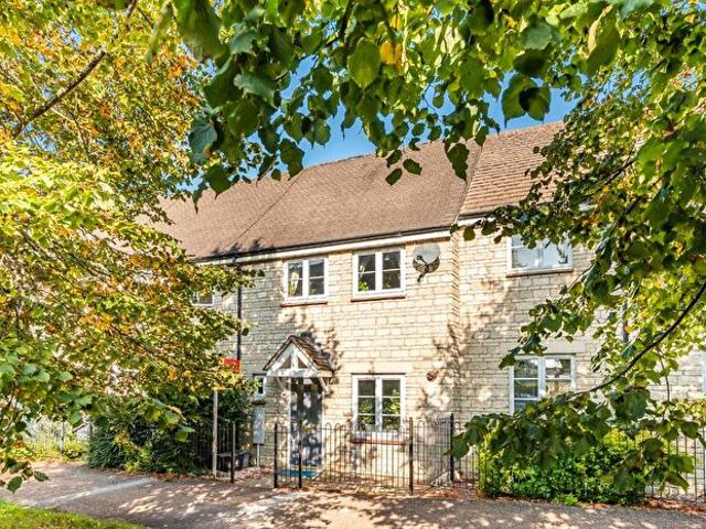 2 Bedroom Terraced House To Rent In Harvest Way, Witney, OX28