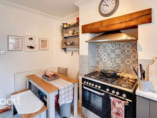 2 Bedroom Terraced House To Rent In High Street, Leicester, LE7