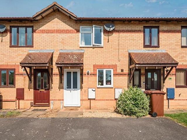 2 Bedroom Terraced House To Rent In Holm Way, Bicester, OX26