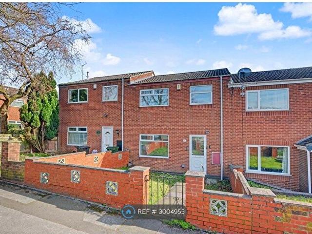 2 Bedroom Terraced House To Rent In Lindisfarne Gardens, Nottingham, NG5