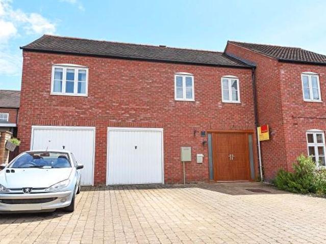 2 Bedroom Terraced House To Rent In Melrose Court, Banbury, OX16
