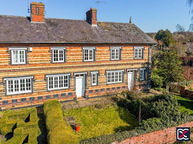 2 Bedroom Terraced House To Rent In Perkins Way, Newnham, NN11