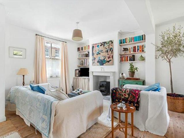 2 Bedroom Terraced House To Rent In Short Let: Beautifully Presented Two bedroom Home, OX1