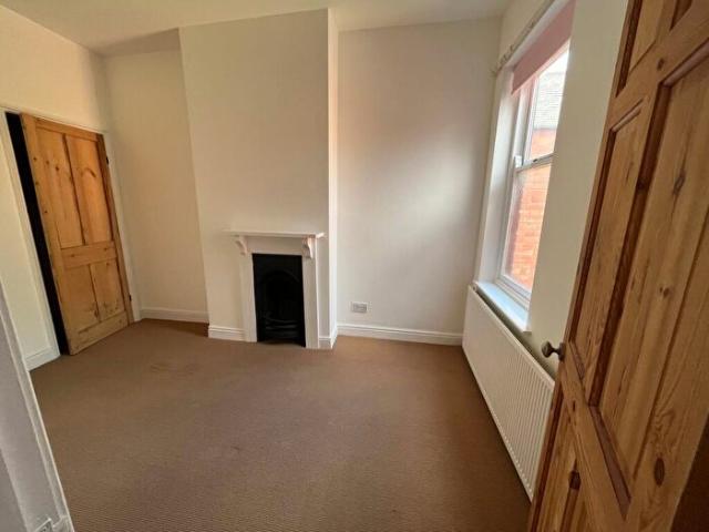 2 Bedroom Terraced House To Rent In Shaftesbury Road, Leicester, LE3