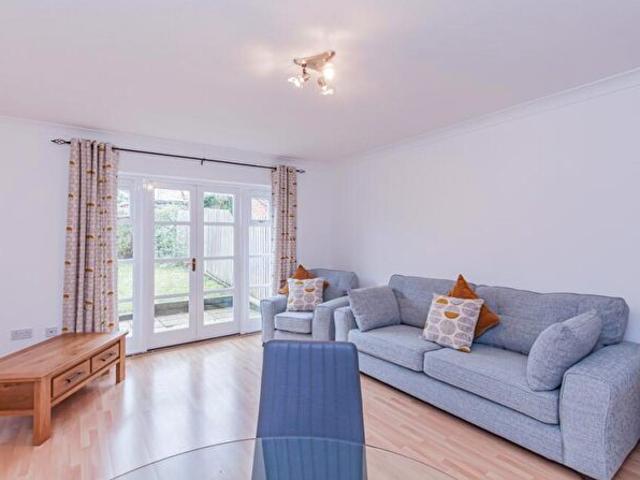 2 Bedroom Terraced House To Rent In St Christopher's Place, Cowley, OX4