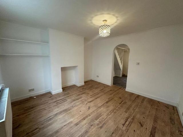 2 Bedroom Terraced To Rent