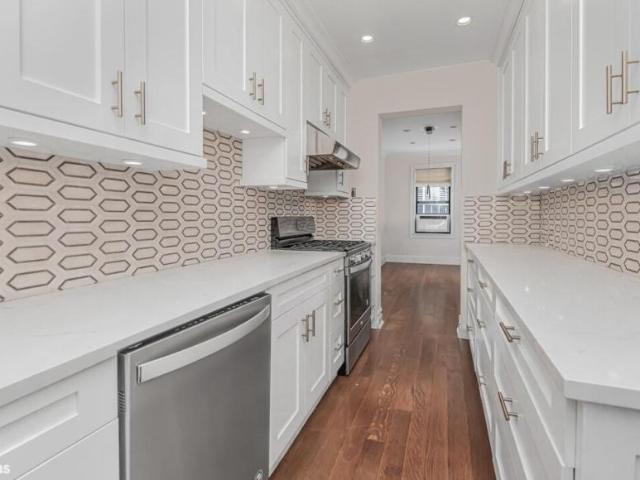 2 bedroom, The Bronx Other NY LS98818399