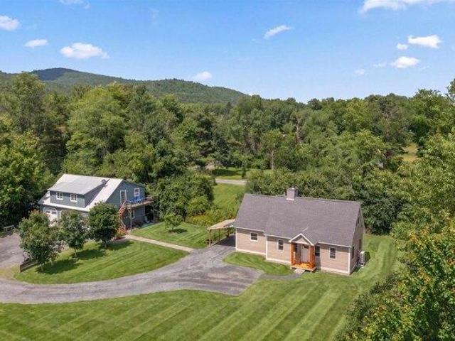 2 bedroom, Thetford VT 05043 104540105