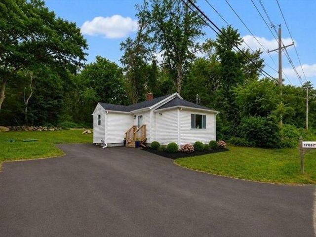 2 bedroom, Tiverton RI 02878 104297875