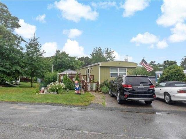 2 bedroom, Tiverton RI 02878 104351882