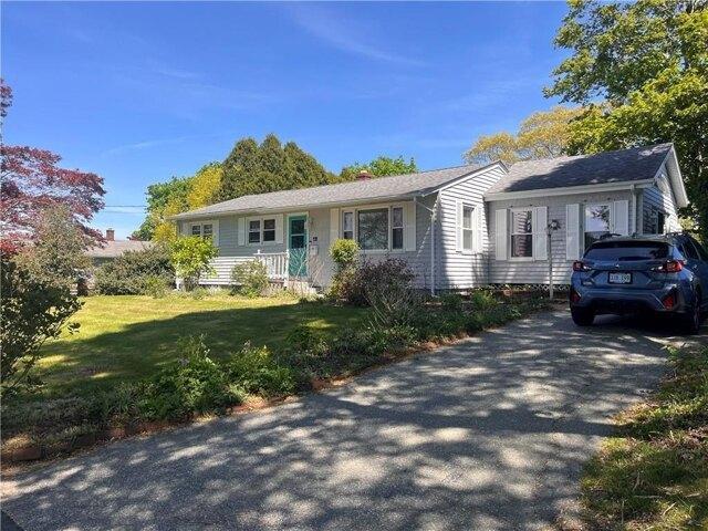 2 bedroom, Tiverton RI 02878 103159443