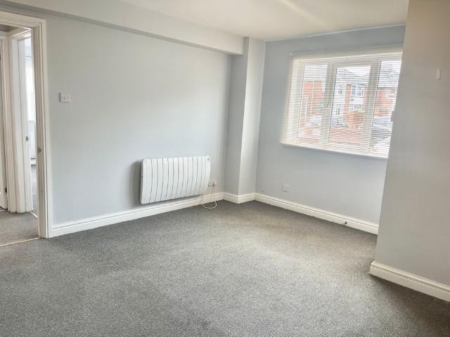 2 bedroom Two Bedroom Ground Floor Apartment to rent