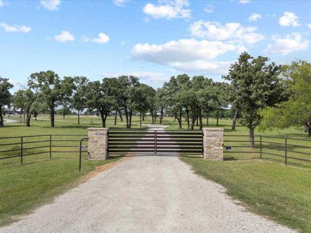 2 bedroom, Tx Tx LS102204588