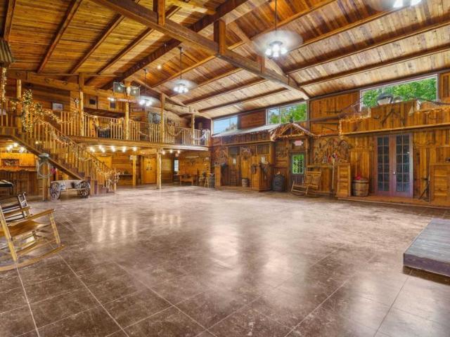 2 bedroom, Tx Tx LS102204668