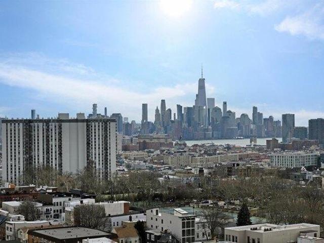 2 bedroom, Union City NJ 07087 102217870