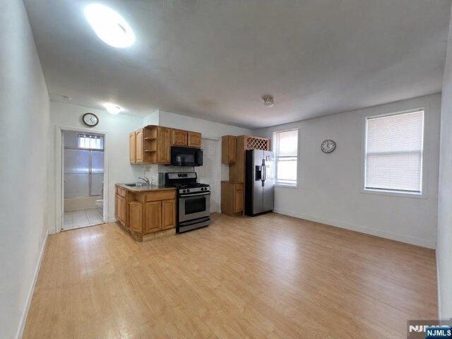2 bedroom, Union City NJ 07087 104758026