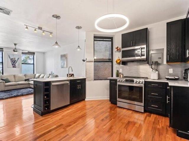 2 bedroom, Union City NJ 07087 104190238