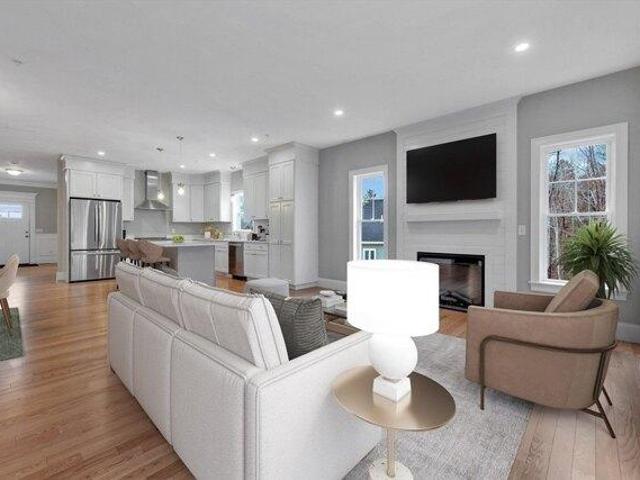2 bedroom, Upton MA 01568 102584999