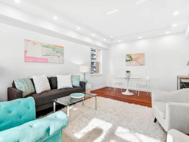 2 bedroom, Upper East Side NY LS102244856