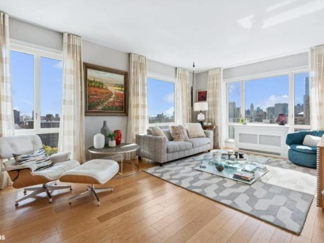 2 bedroom, Upper East Side NY LS96882097