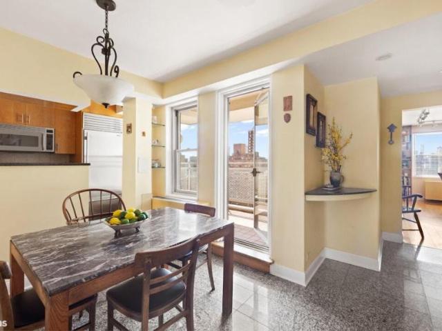 2 bedroom, Upper East Side NY 101091589