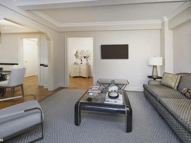 2 bedroom, Upper East Side NY 102244874