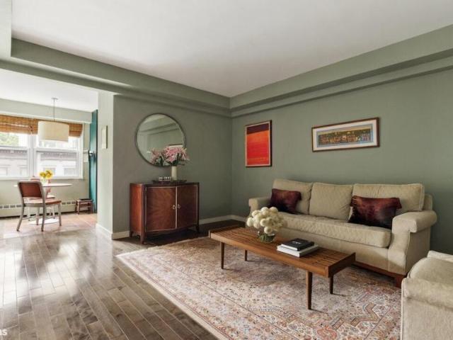 2 bedroom, Upper East Side NY 102244913