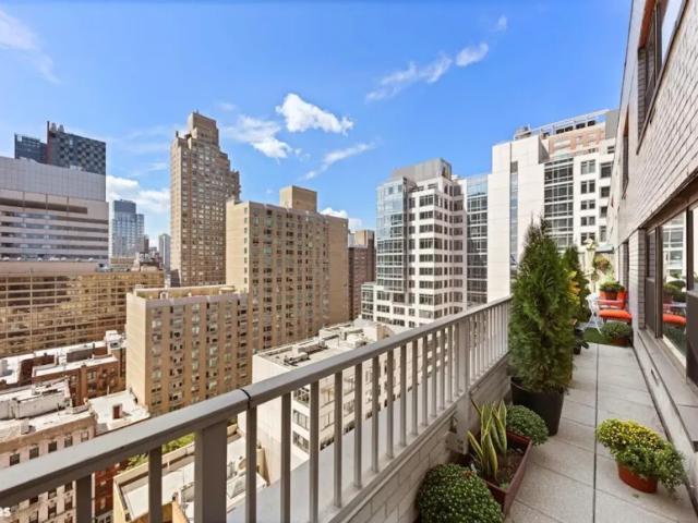2 bedroom, Upper East Side NY 102715695