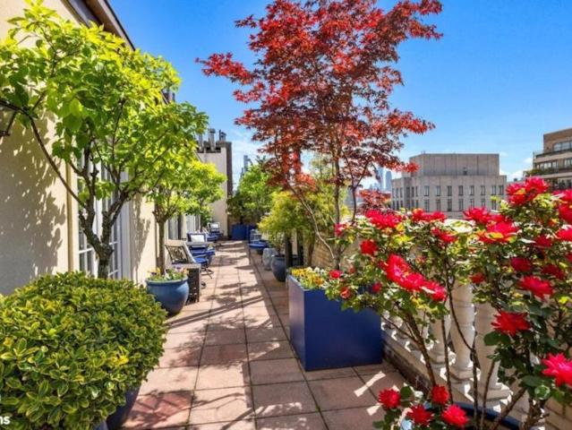 2 bedroom, Upper East Side NY 98330488