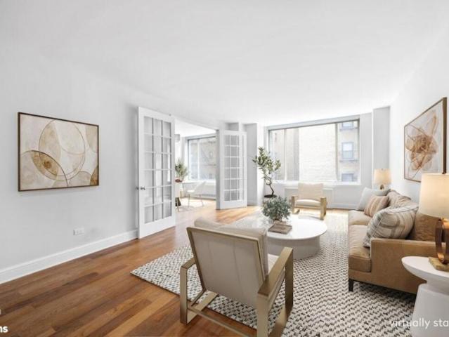 2 bedroom, Upper East Side NY 98817952