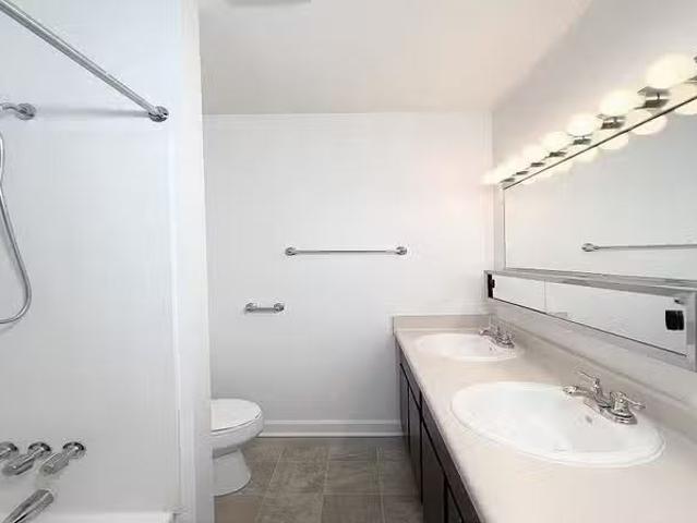 2 Bedroom Upper Waterview Farms