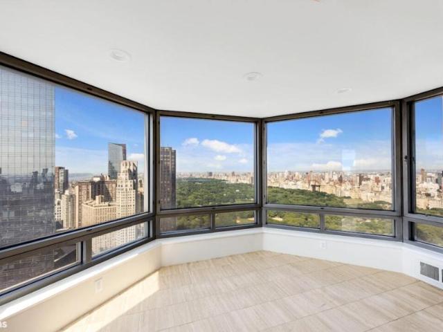 2 bedroom, Upper West Side NY LS102244165