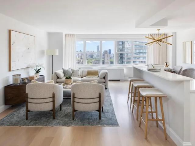2 bedroom, Upper West Side NY LS102244628