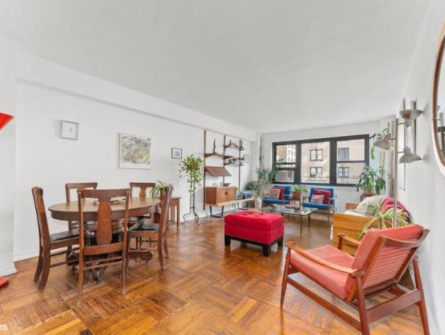 2 bedroom, Upper West Side NY LS102245021