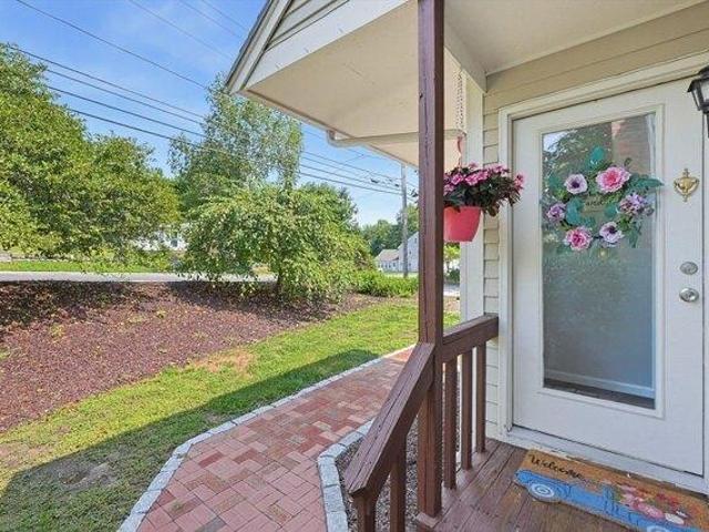 2 bedroom, Uxbridge MA 01569 105040825