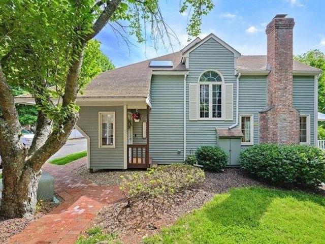 2 bedroom, Uxbridge MA 01569 103710079