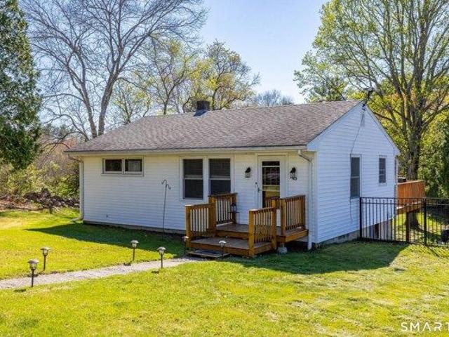 2 bedroom, Voluntown CT 06384 102211805